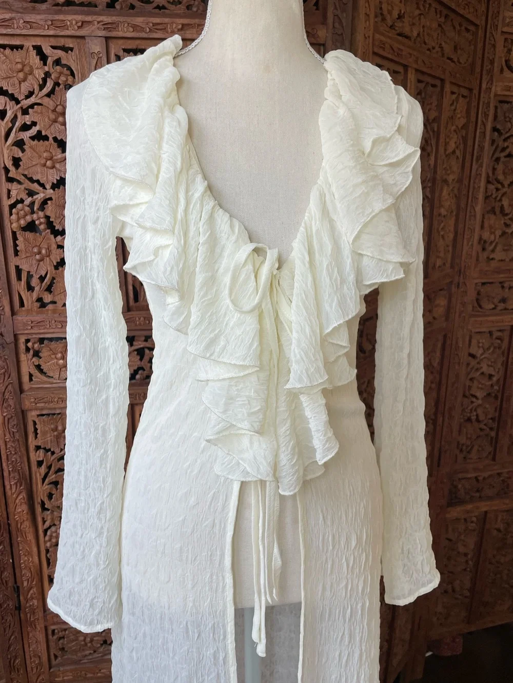 Hesperus | Tops | Hesperus White Textured Ruffle Duster | Poshmark